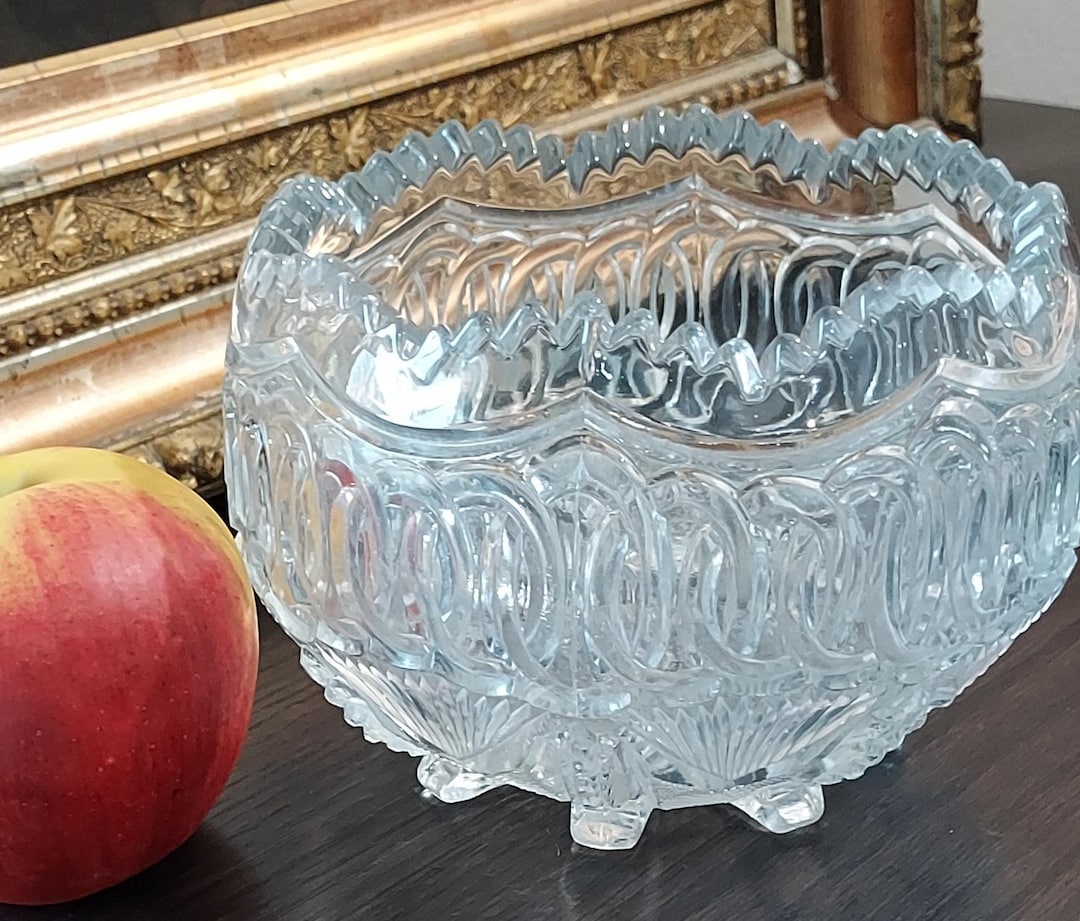 Antique Higbee Glass Bowl: Yoke and Circle Pattern, 1912 - Etsy