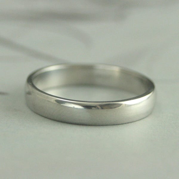 Platinum Men’s Wedding Ring - Etsy