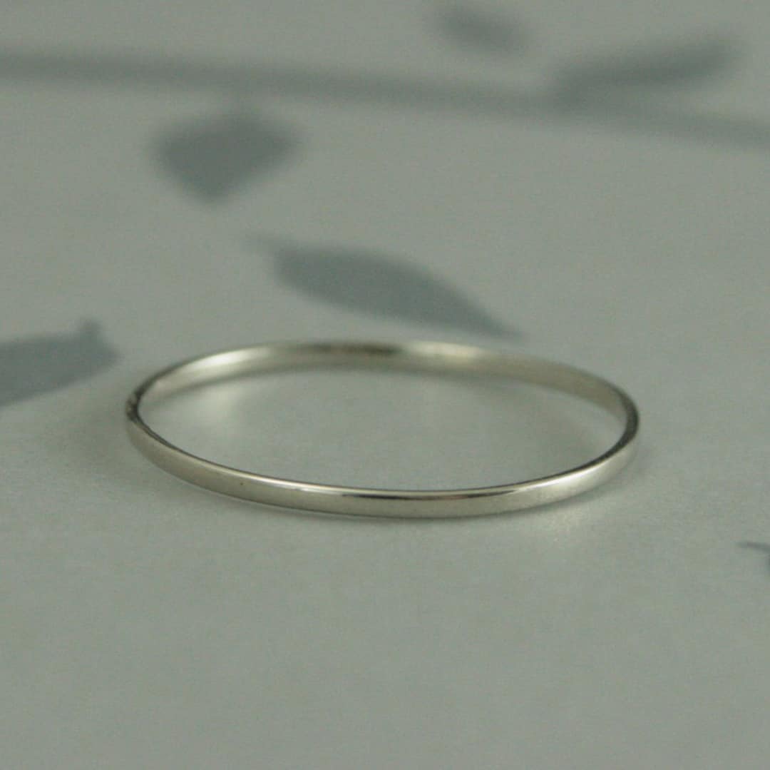 Thin White Gold Band~10k Ring~petite Gold Band~super Skinny Minnie~1mm ...