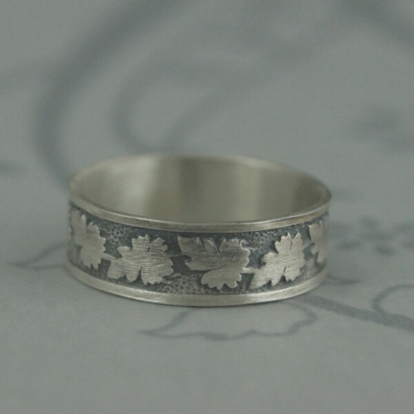 Leaf Wedding Band - Etsy