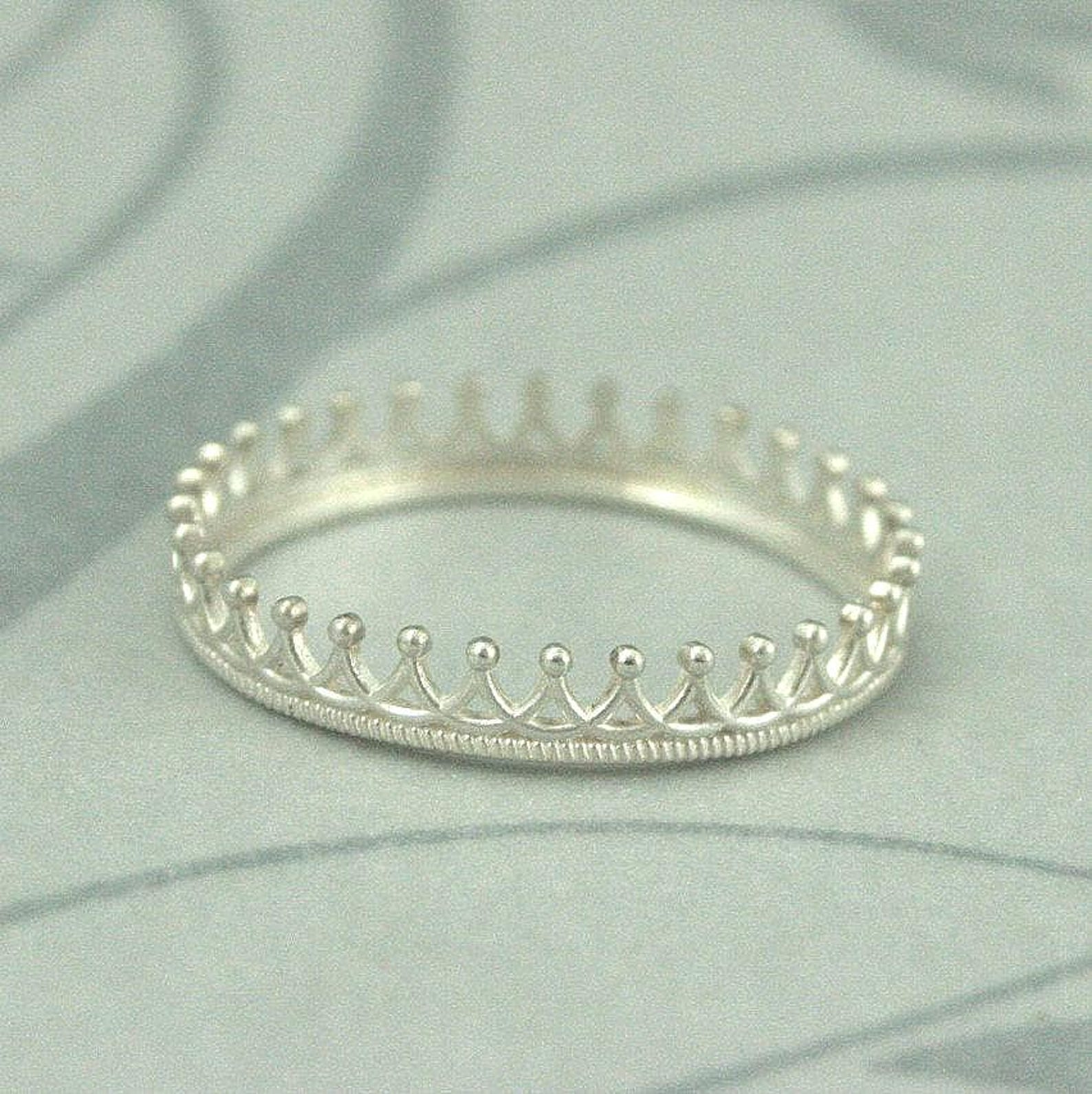 Sterling Silver Princess Crown Ring--crown Wedding Band--crown Stacking ...