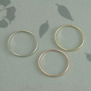 Thin White Gold Band~10k Ring~petite Gold Band~super Skinny Minnie~1mm ...