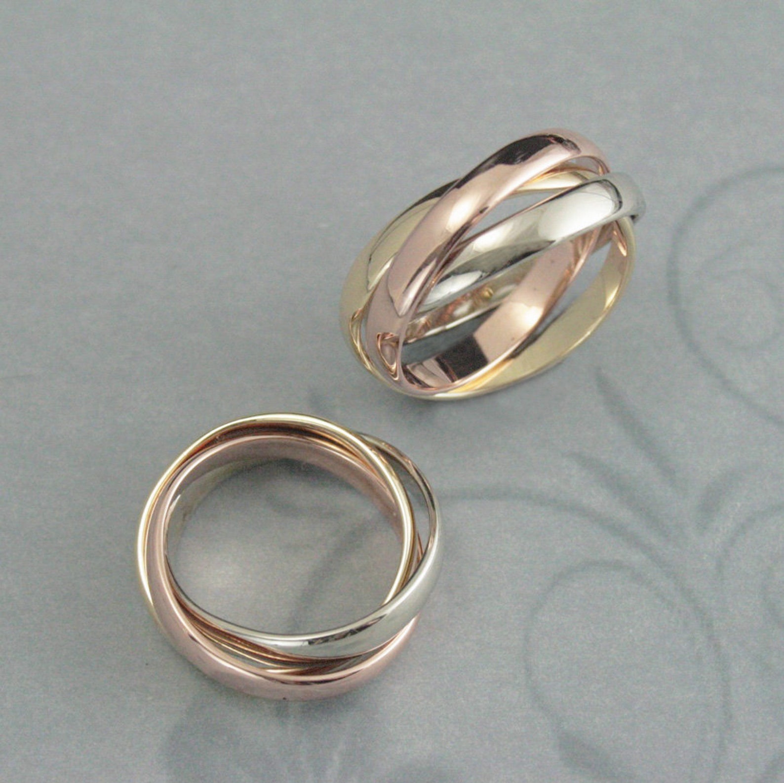 Solid 14K Wide Tricolor Rolling Ring Interlocking Bands Multi Colored ...