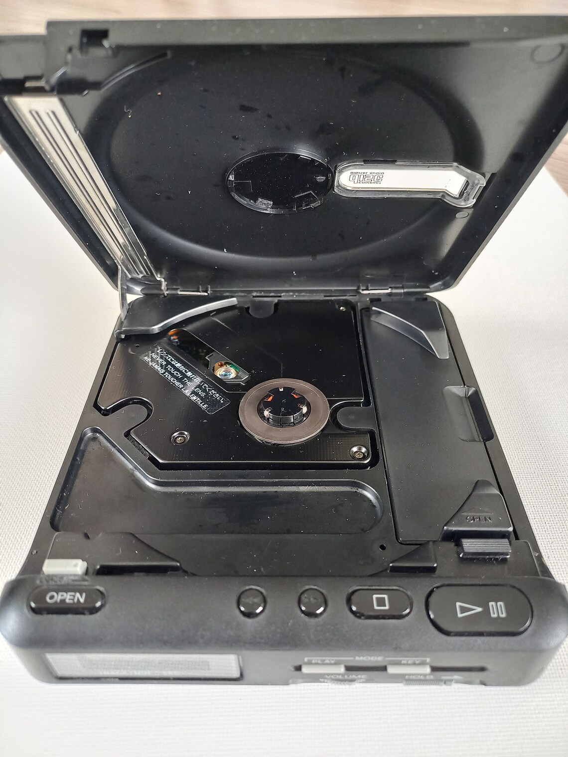 Vintage Portable CD Player Sony Discman D-20 european Version of D-2 ...