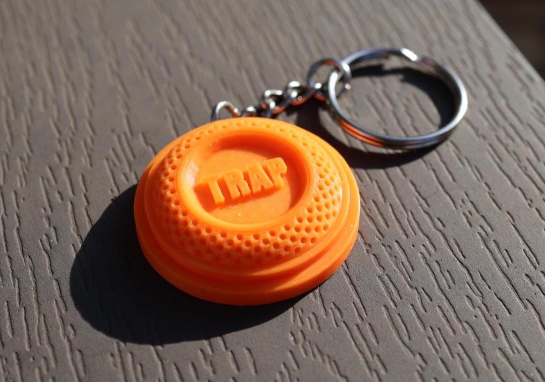 Clay Pigeon Keychain - Etsy