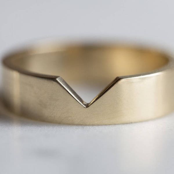 Cut Out Wedding Band - Etsy