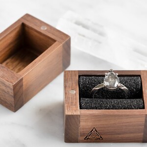 Handcrafted Black Walnut Ring Box - Etsy