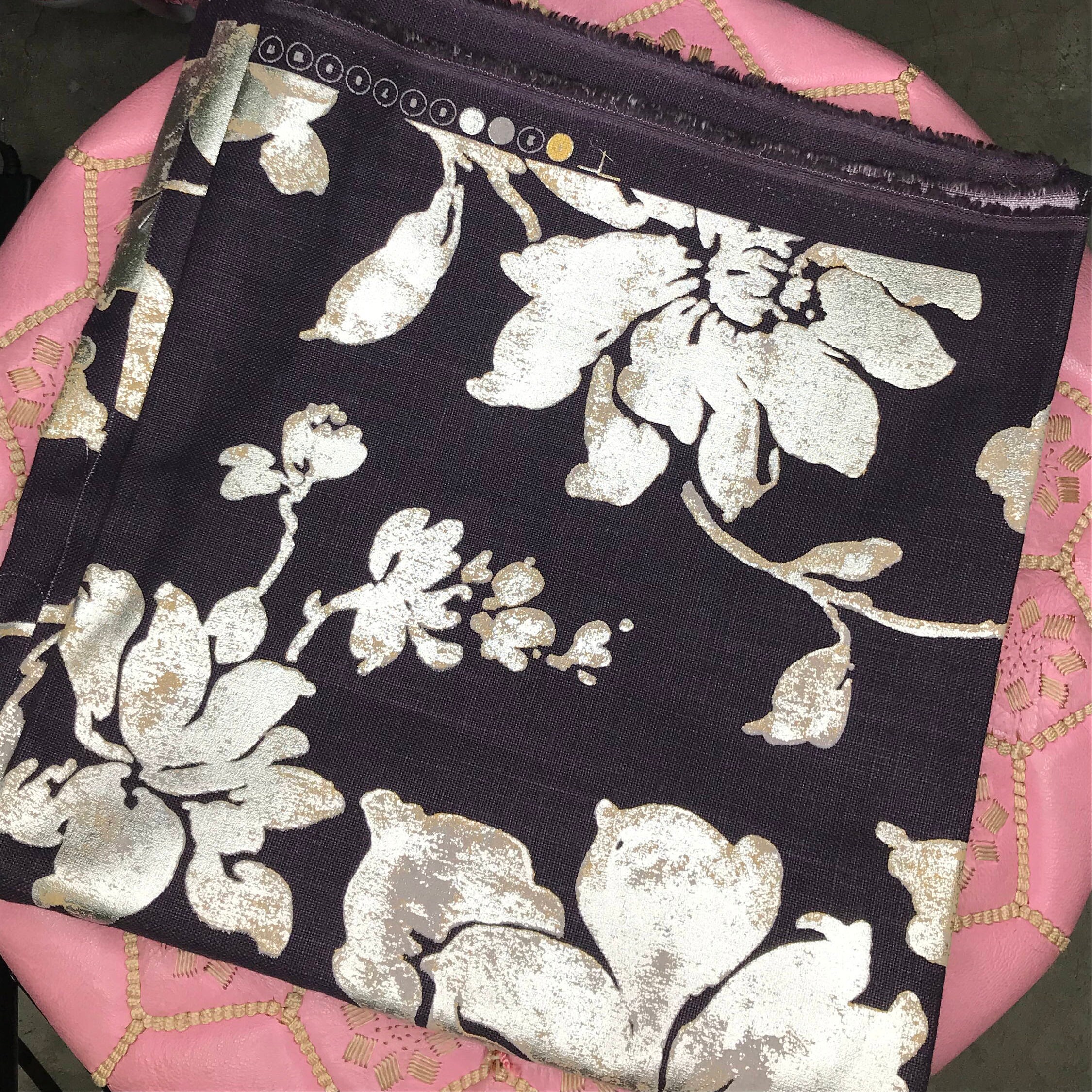 Metalic Magnolia Printed Linen Fabric - Etsy 日本