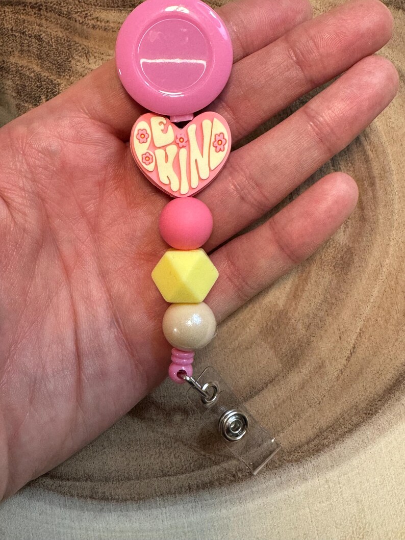 Silicone Retractable Beaded Badge Reel, Beaded Keychain, Nursing Badge ...