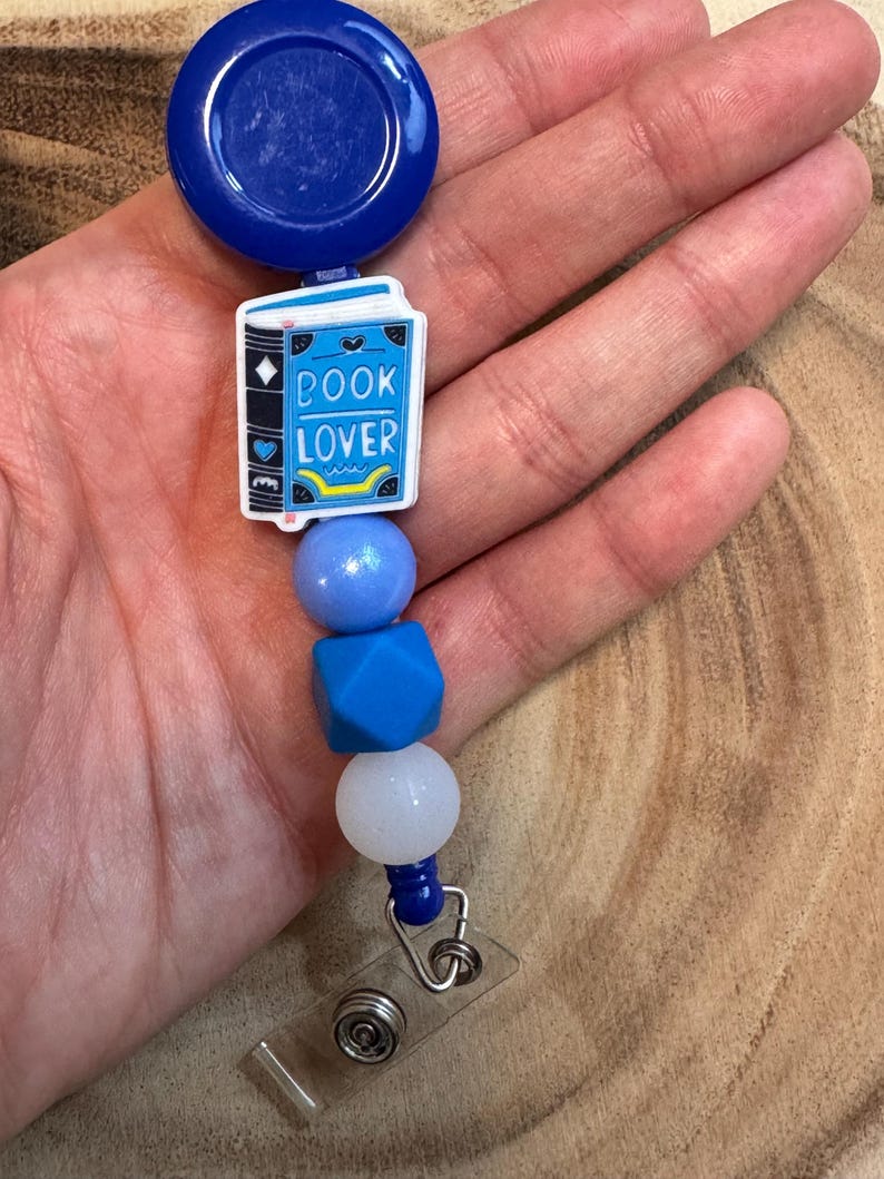 Silicone Retractable Beaded Badge Reel, Beaded Keychain, Nursing Badge ...