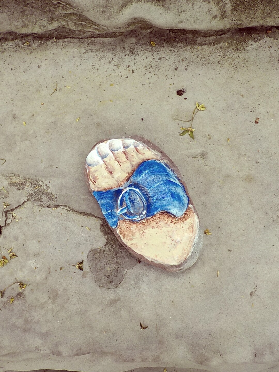 Painted Rock Foot Stone for Walkway, Steps Decor for Outdoor Garden ...