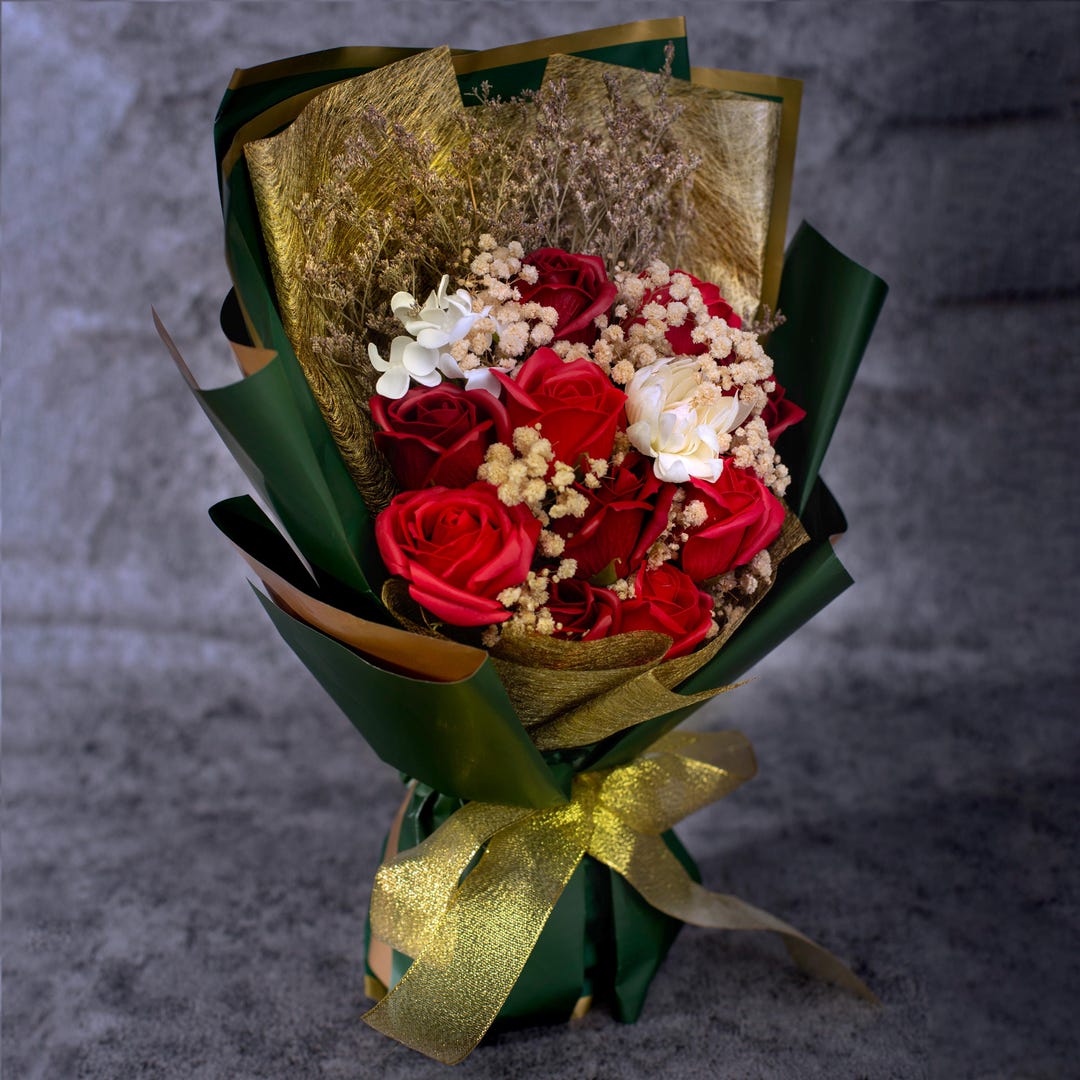 Preserved Forever Flowers Free Delivery Prime Red Rose Christmas Gifts for Her, Bath Soap Rose ...