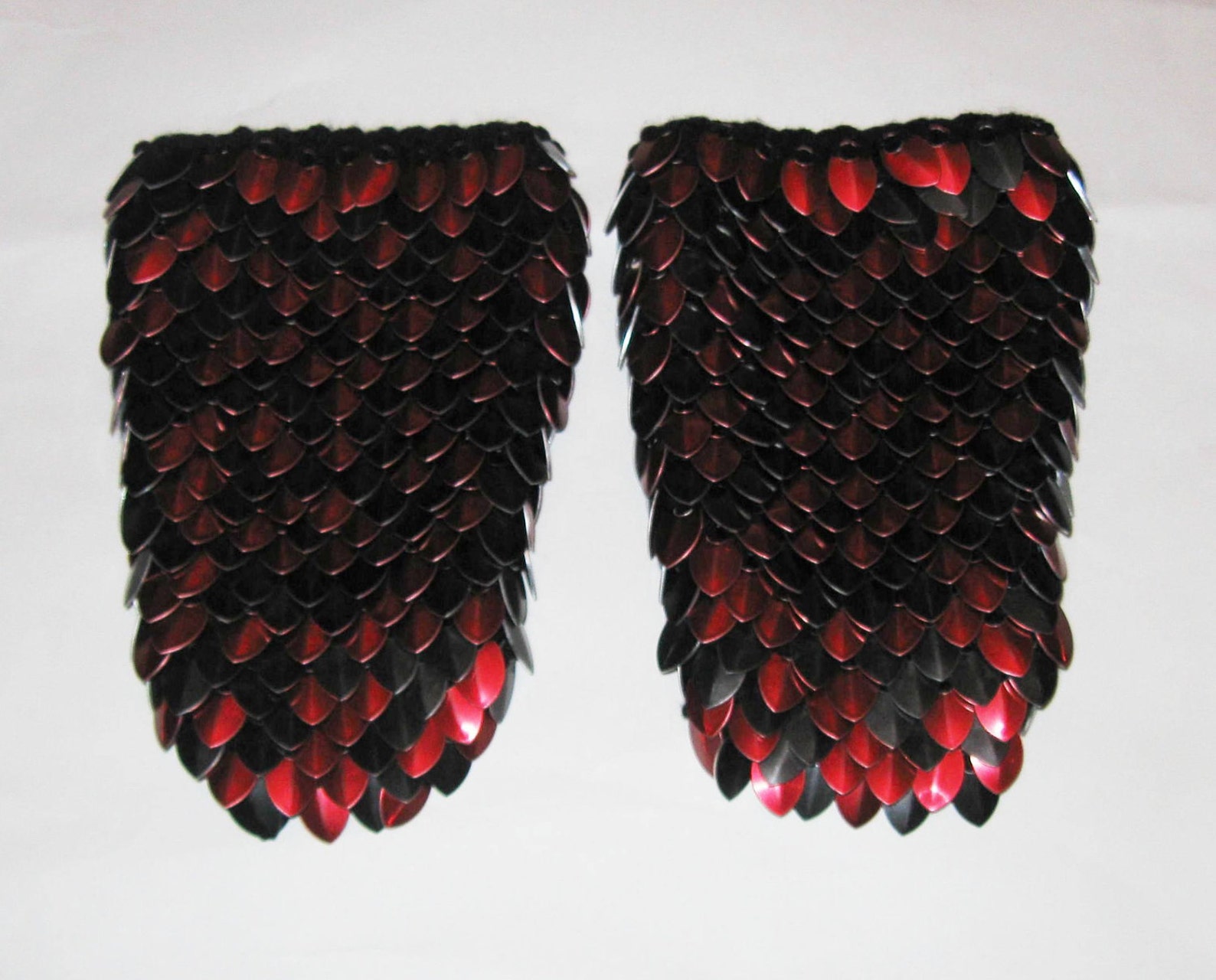 Scalemail Armor Bracers Knitted Dragonhide Red and Black - Etsy