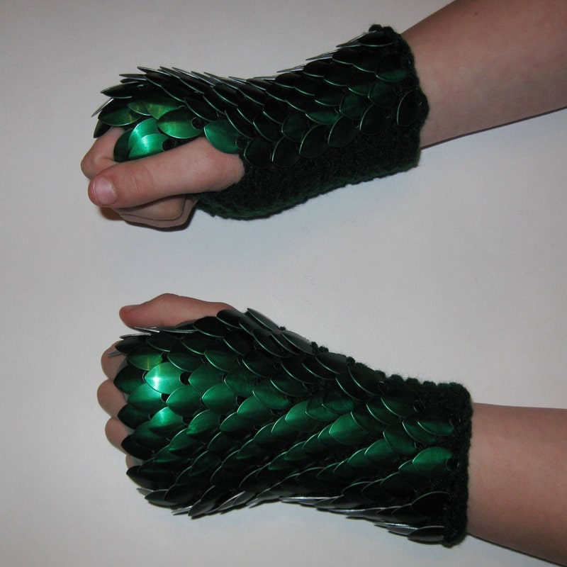Claw Gauntlet - Etsy
