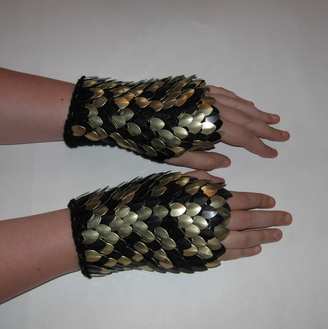 Scale Maille Gauntlets Knitted Dragonhide Armor Black and Gold - Etsy