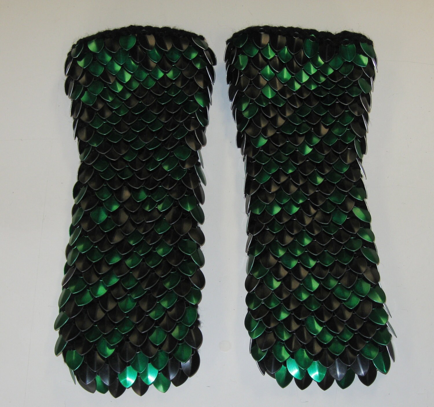 Scale Maille Gauntlets Knitted Dragonhide Armor Black Forest Available ...