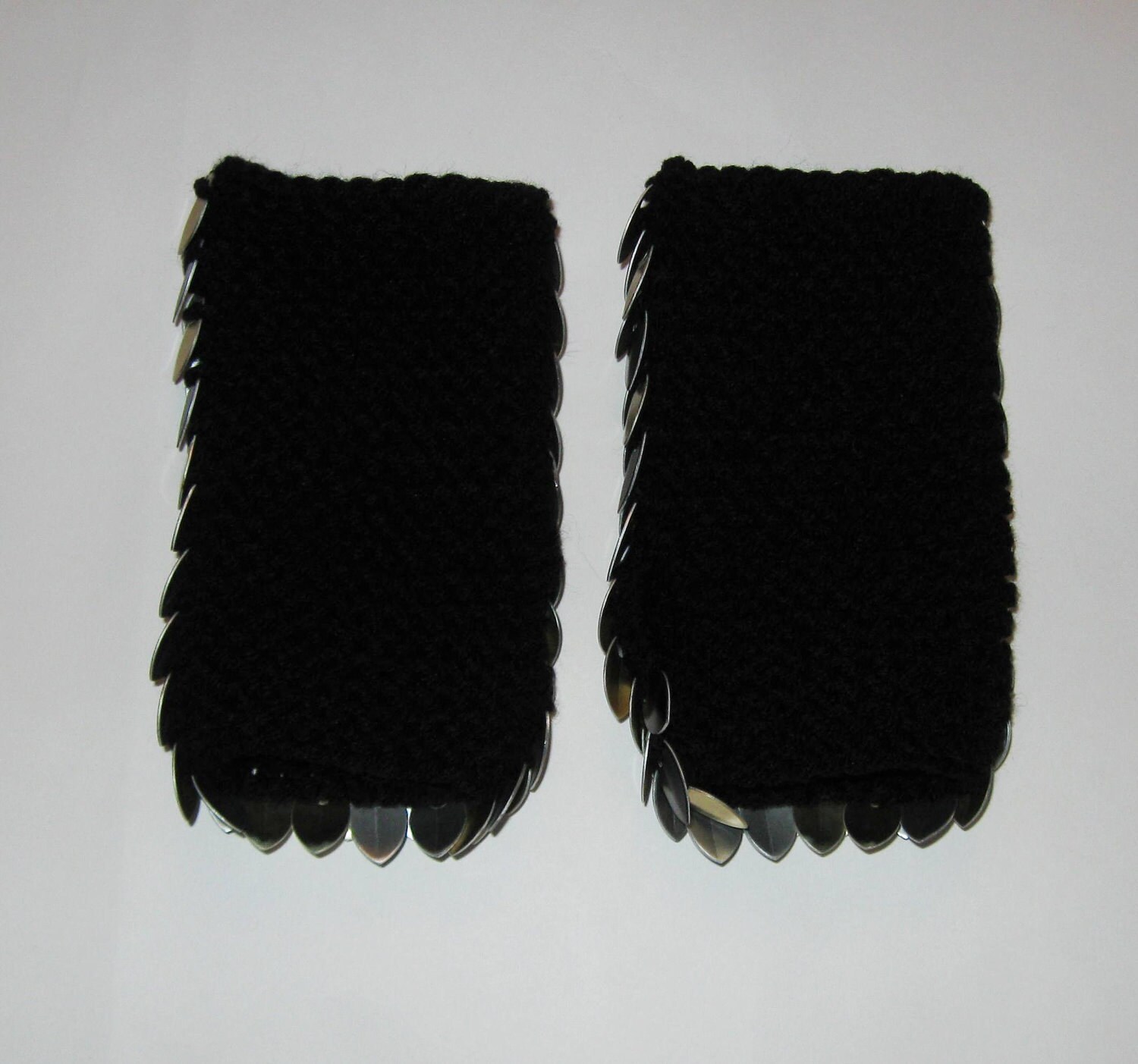 Scale Maille Gauntlets Knitted Dragonhide Armor Black and Gold | Etsy