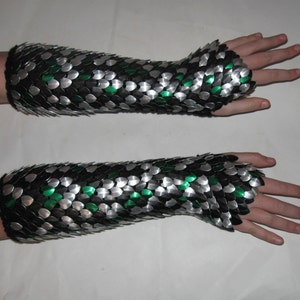 Scale Maille Gauntlets Knitted Dragonhide Armor Chaos Available for ...