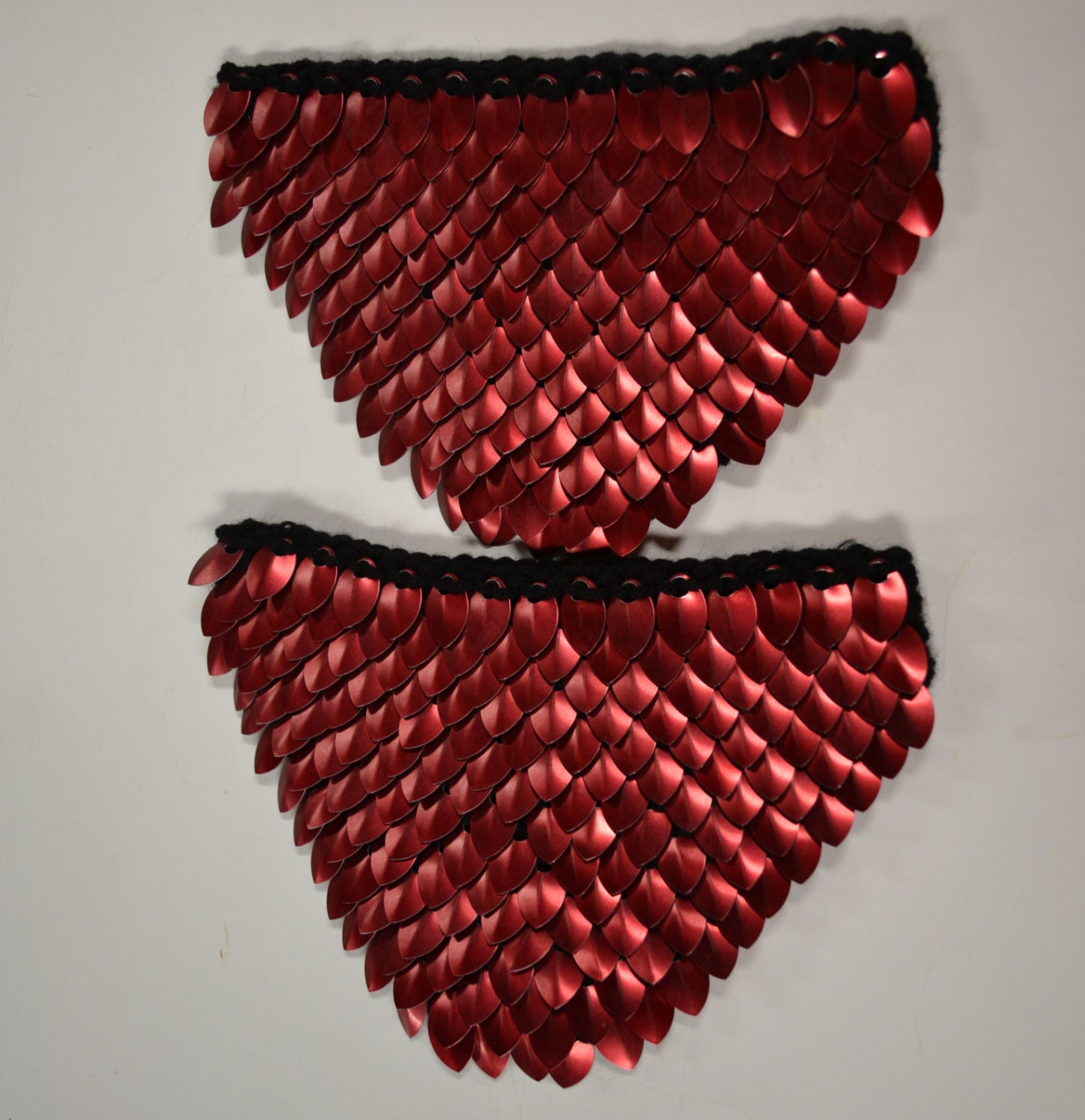 Epaulettes in Knitted Dragonhide Scalemail Armor - Etsy