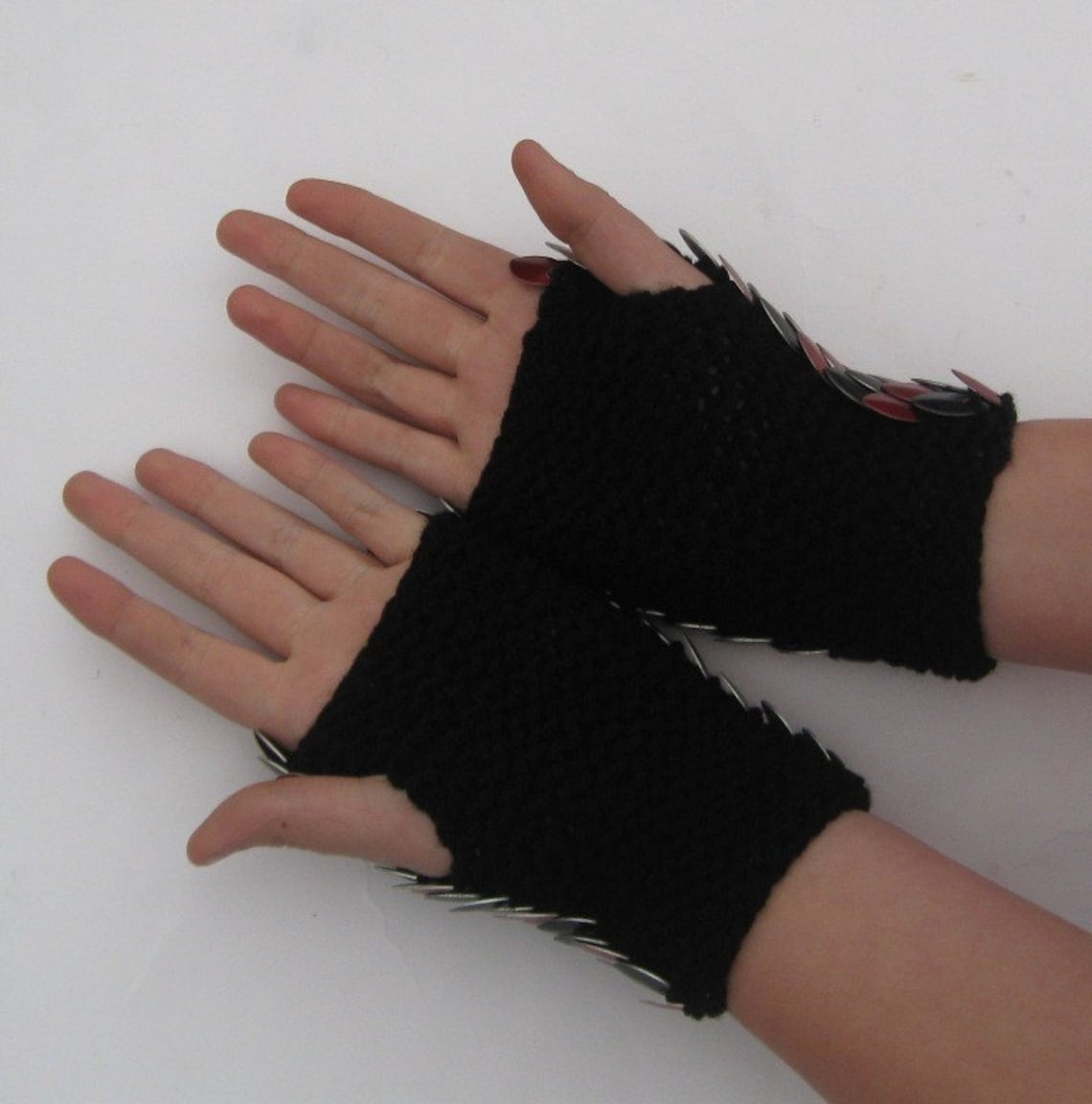 Scalemail Dragonhide Knitted Armor Gauntlets in Red and Black Choose ...