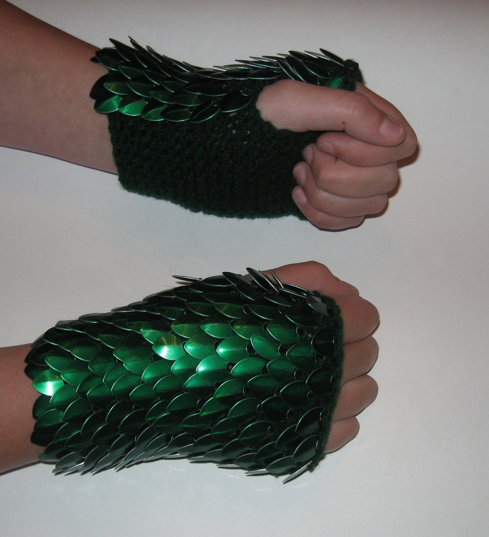 Scale Maille Armor Gauntlets Forest Green Knitted Dragonhide - Etsy