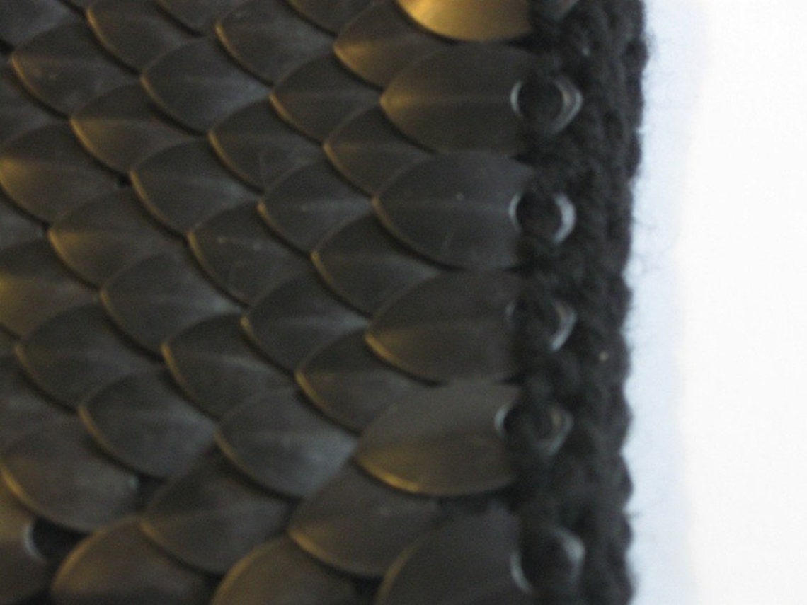 Armor Gauntlets in Knitted Dragonhide Scalemail Choose Your - Etsy