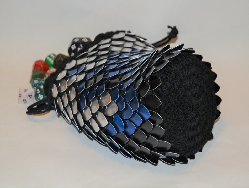 Dice Bag of Holding Knitted Dragonhide Scalemail Armor Mountain Fire - Etsy