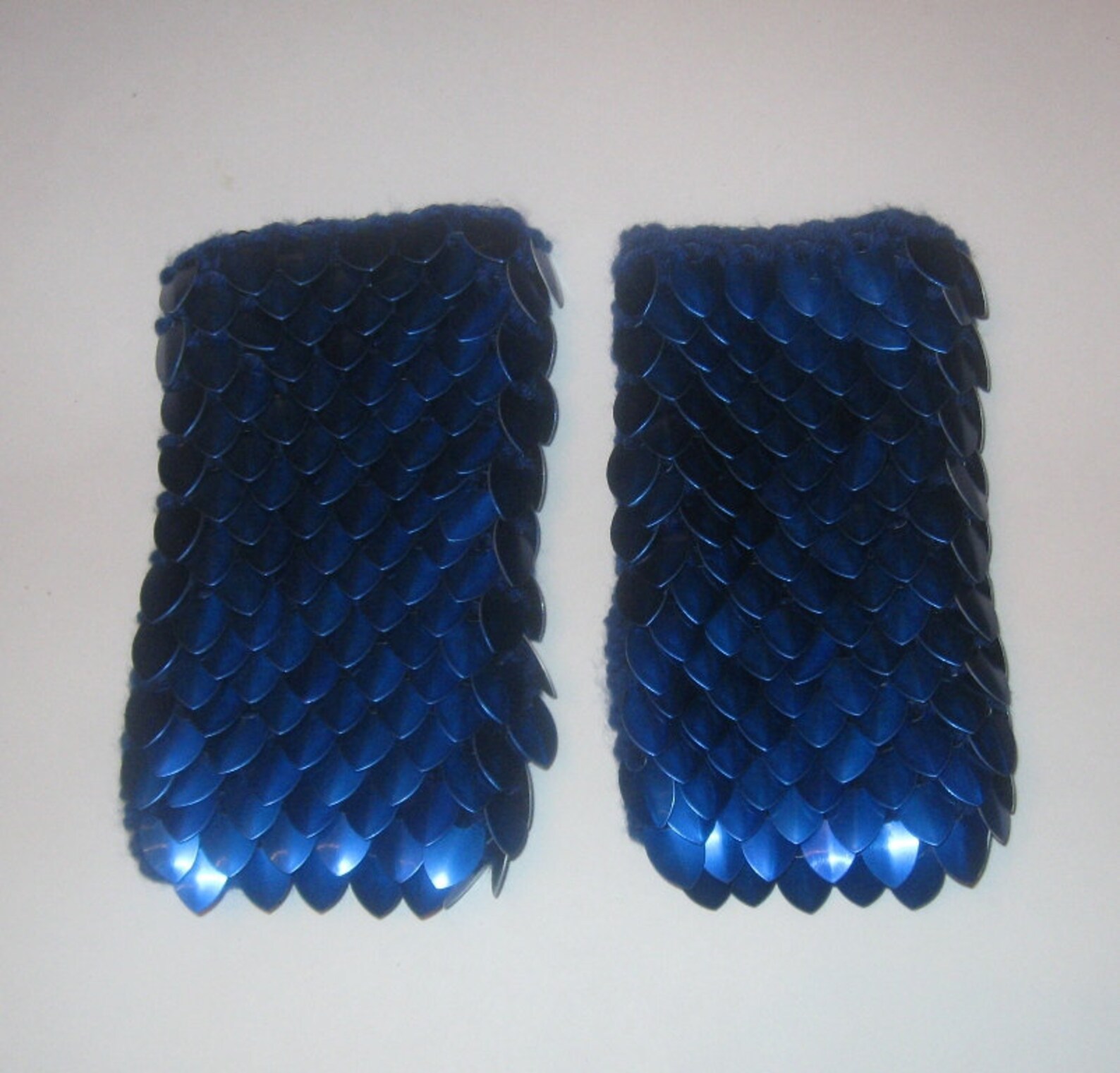 Scalemail Gauntlets Deep Blue Knitted Dragonhide Armor Choose Your Size ...