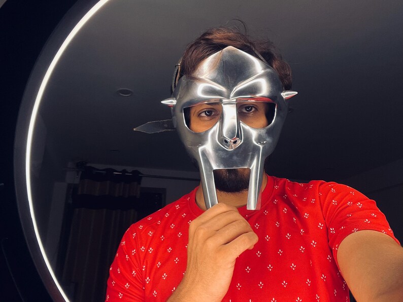 Limited Addition MF DOOM Mad-villain Mask Full Brass Face Armor Hand ...