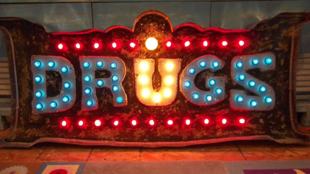Vintage Marquee Lights Art U DRUGS Aranacci Inspired at the Parker Palm ...