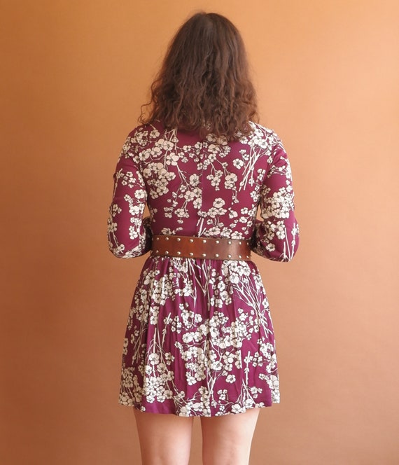 Vintage 70s Floral Mini Dress/1970s Nylon Purple Whit… - Gem