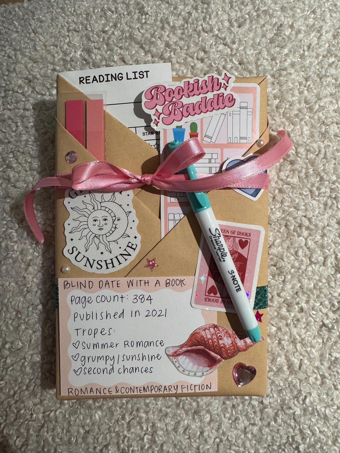 Blind Date With a Book – Mystery Wrapped Book Gift, Surprise Book Box ...