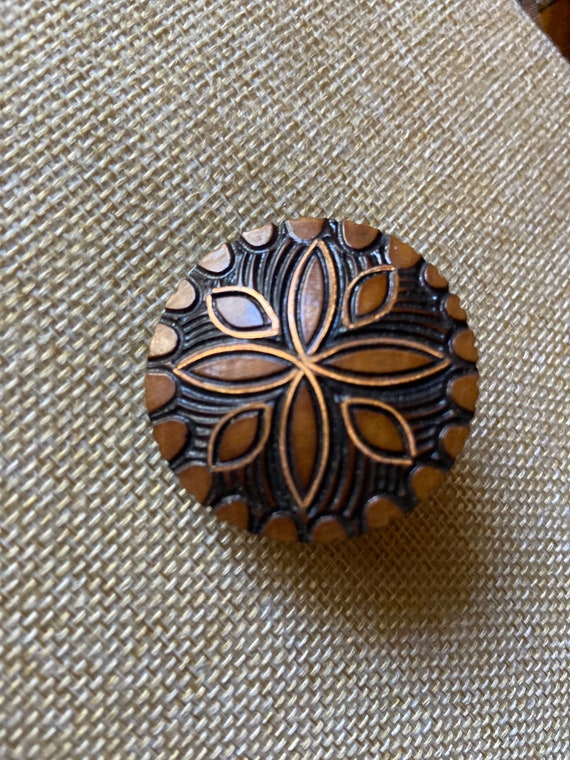 Vintage Wooden Brooch Handmade Folk Art Pin - Gem