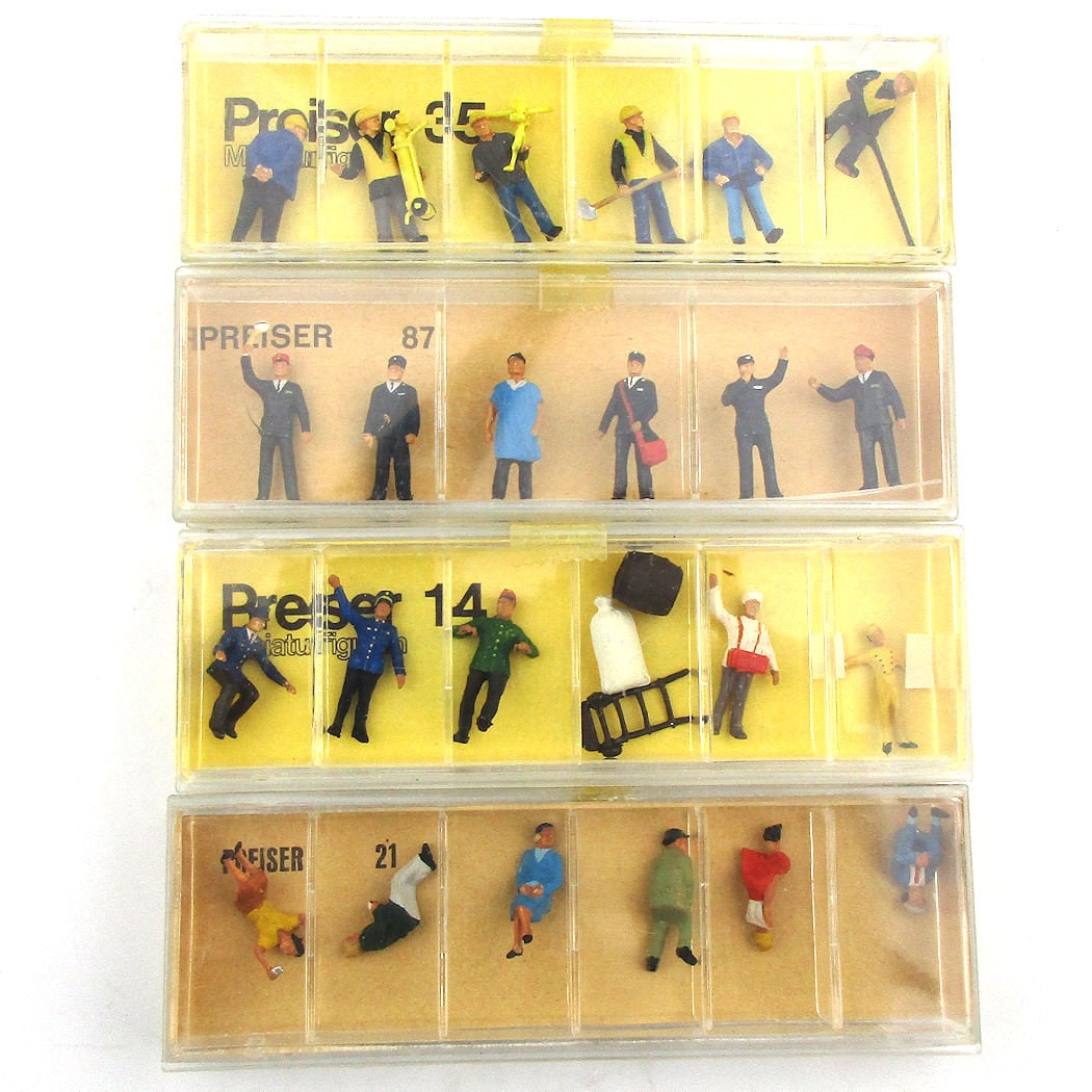 Preiser Miniature Handpainted Figures for Train Architecture Scenes ...