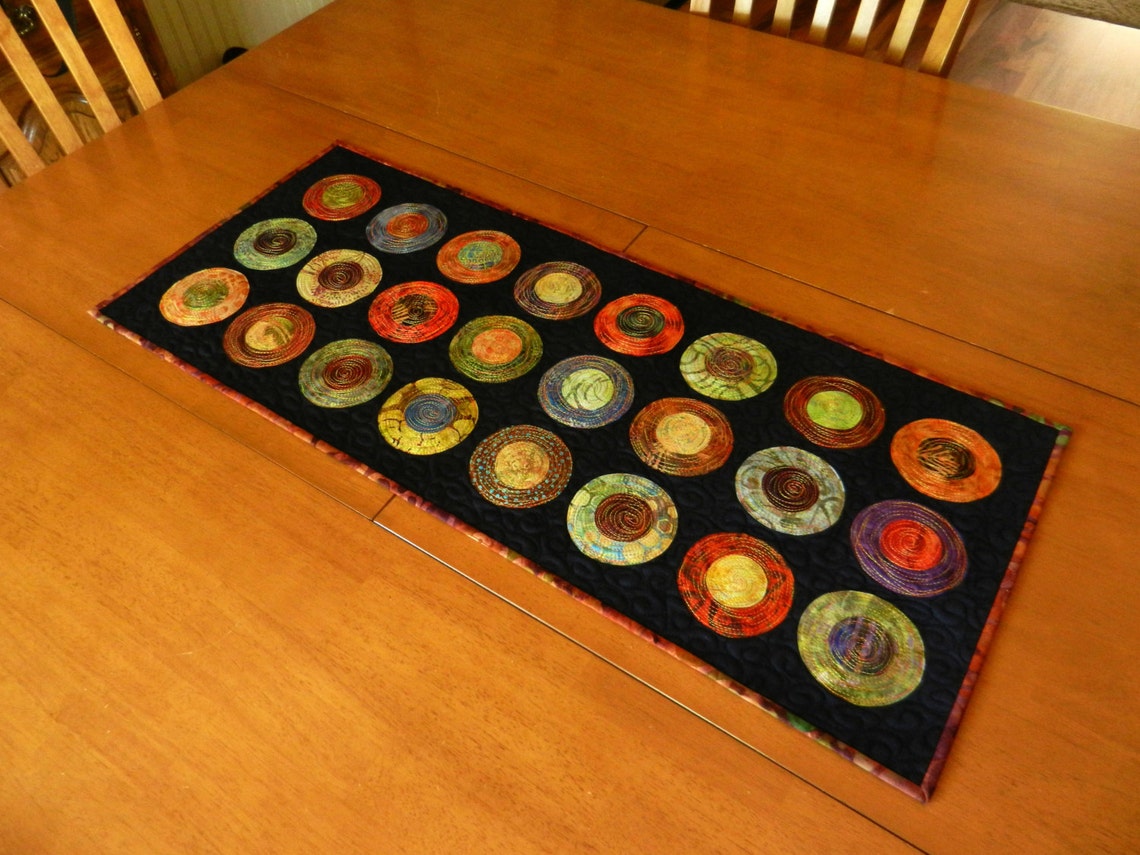 Modern Table Runner Batik Circle Table Runner Quilted - Etsy