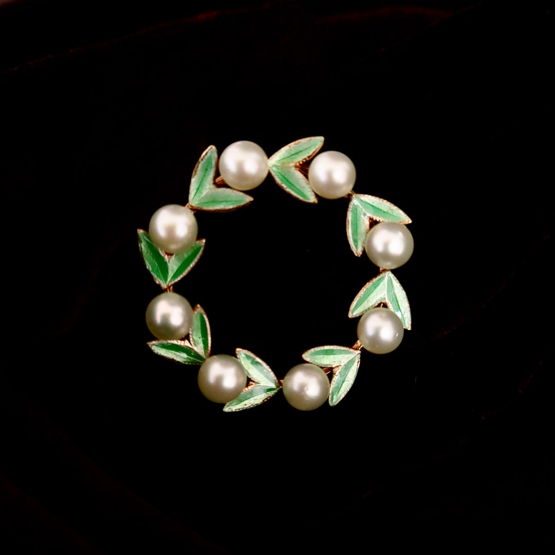 14k Gold Enamel Circle Pin With Cultured Pearls - Mid Century - Etsy