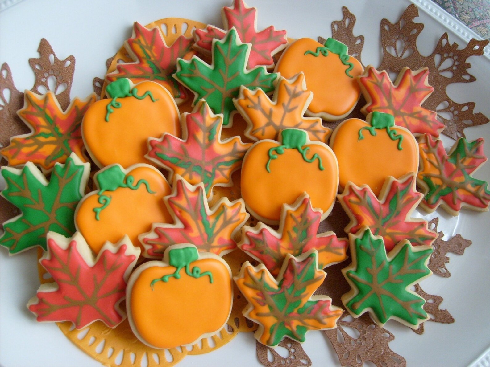 Mini Autumn Mix Fall Decorated Cookies Pumpkin and Leaves - Etsy