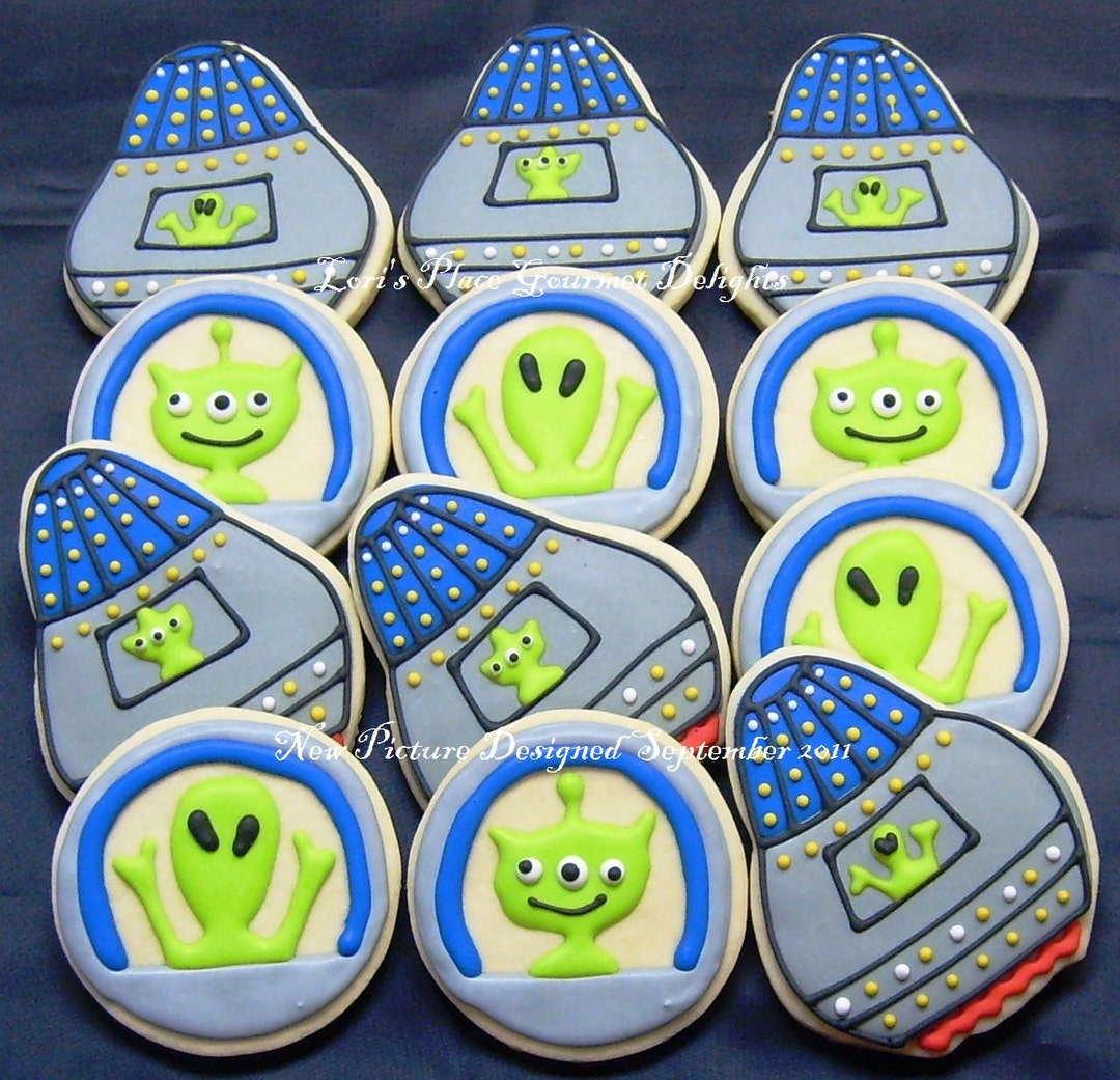 ALIEN Cookies - UFO Cookies - Spaceship Cookies - Paranormal Cookies -1 ...