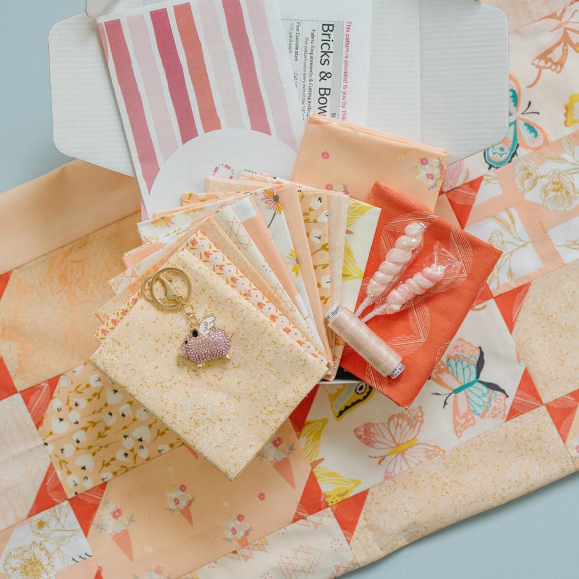 Flying Pig Ginger Quilter Box - Etsy