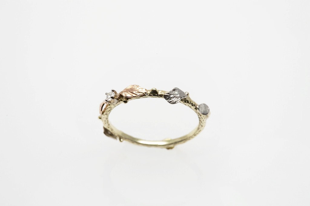 Eco Engagement Ring - in 14K Gold - Etsy