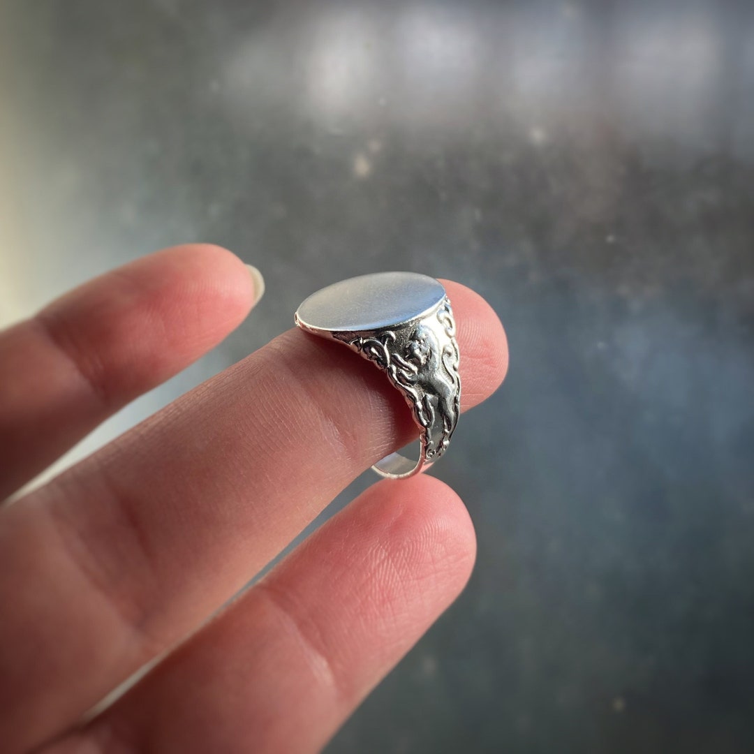 Sterling Silver Oval Signet Ring With Lions, Ornate Detailing, Blank ...
