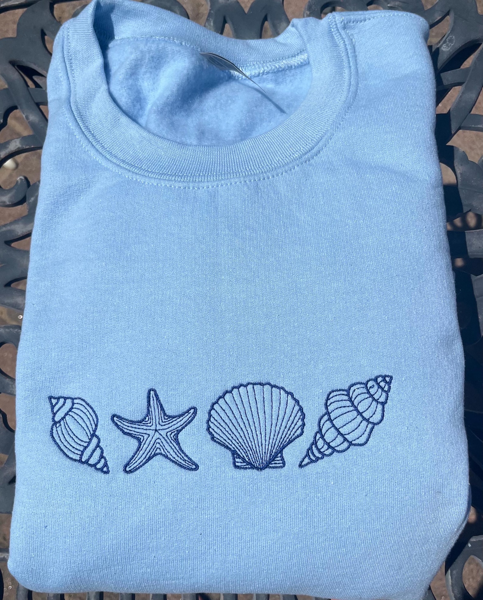 Sea Shell Embroidered Crewneck, Beachy Sweatshirt, Shell Embroidery - Etsy
