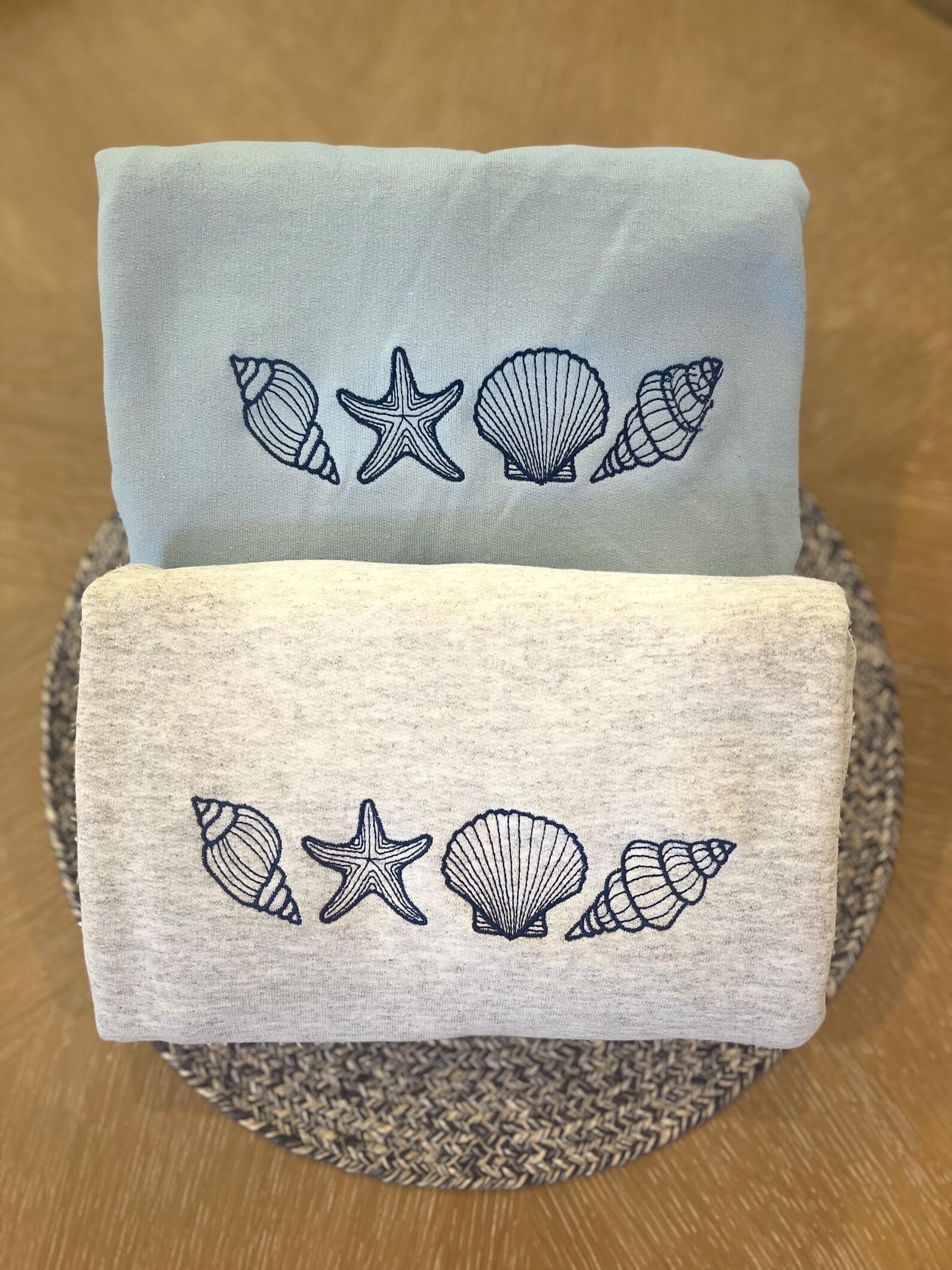 Sea Shell Embroidered Crewneck, Beachy Sweatshirt, Shell Embroidery - Etsy