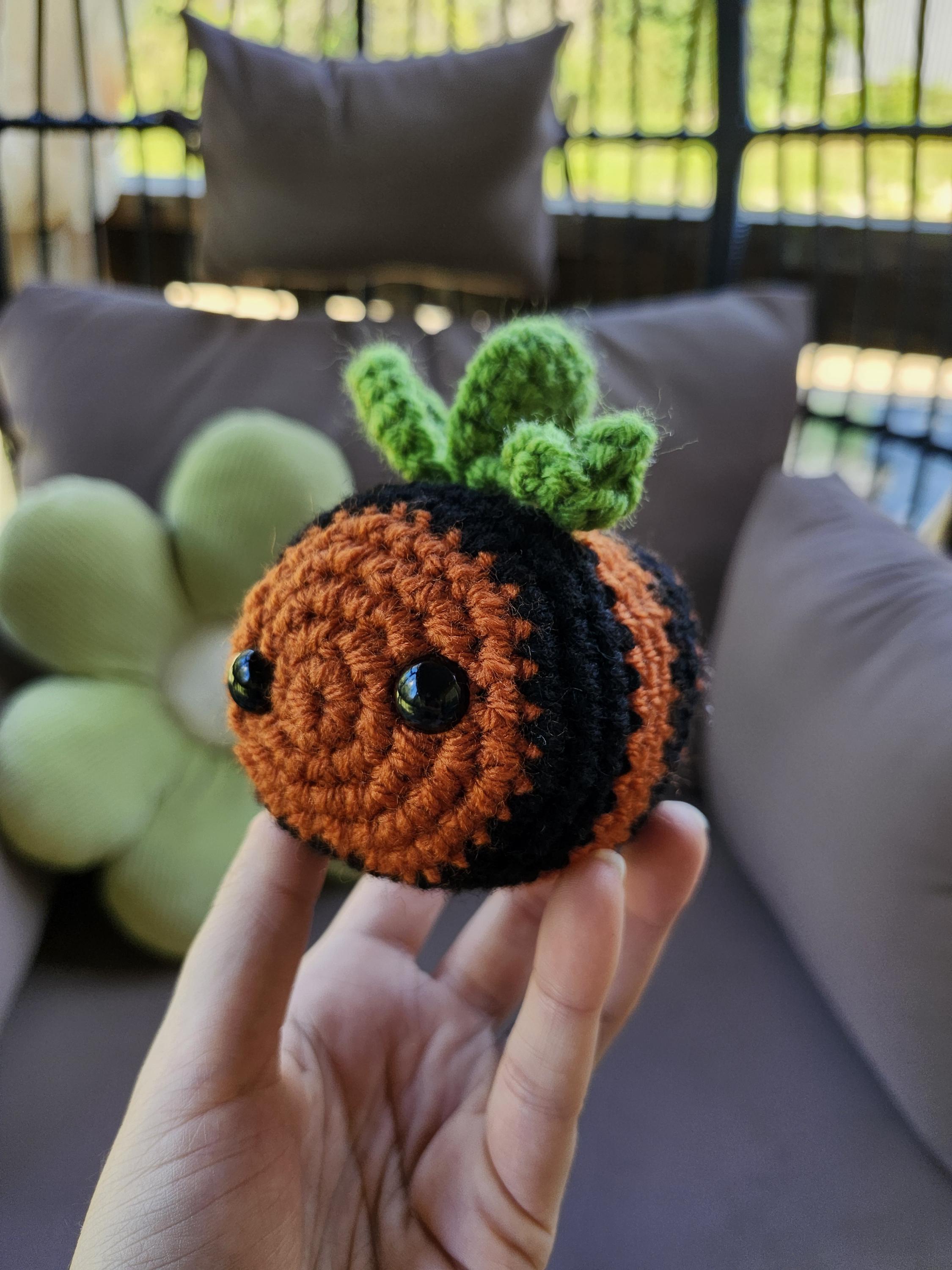 Custom Classic Halloween Bee Plushies - Etsy