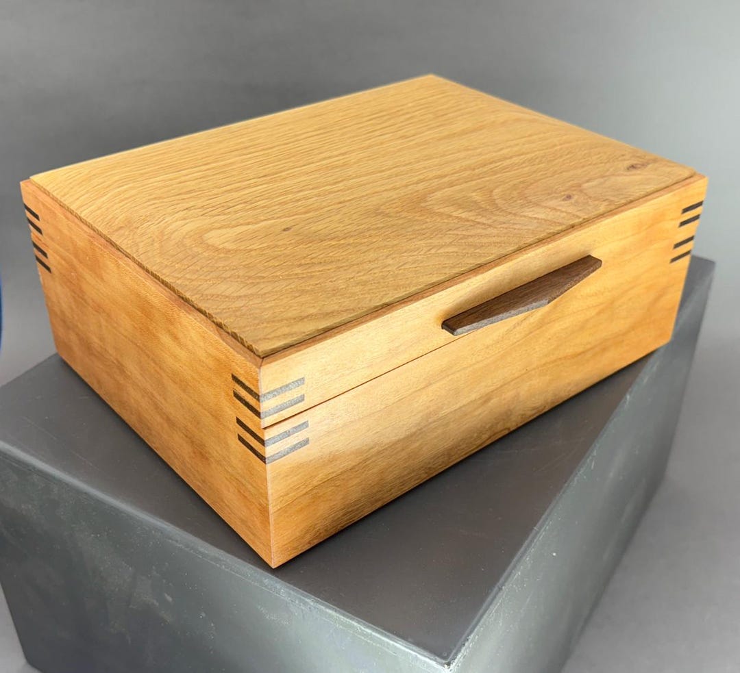 Cherry and White Oak Box With Walnut Keys and Lift Tab. - Etsy UK