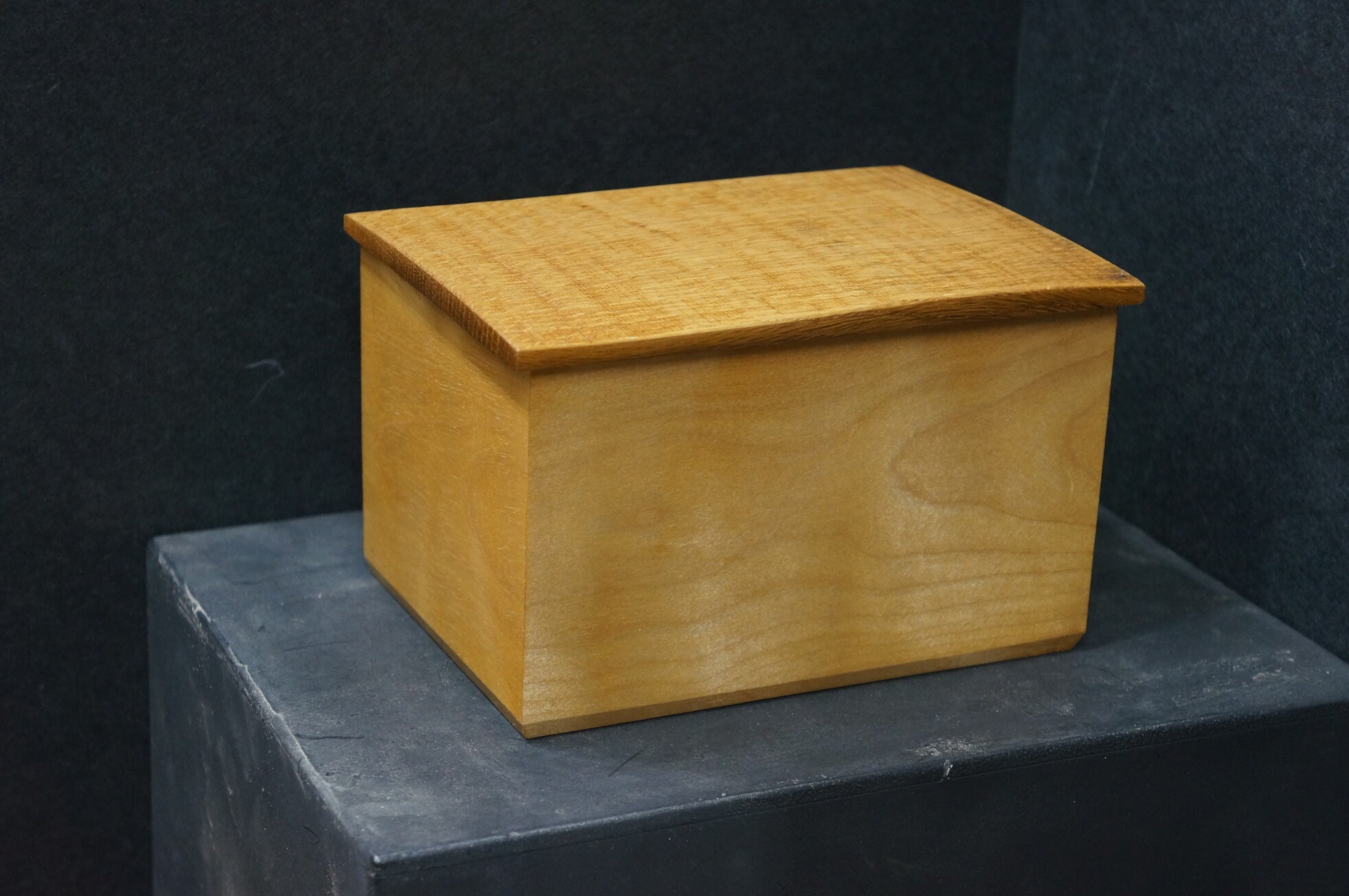 Maple and White Oak Box With Hidden Spline Construction. - Etsy