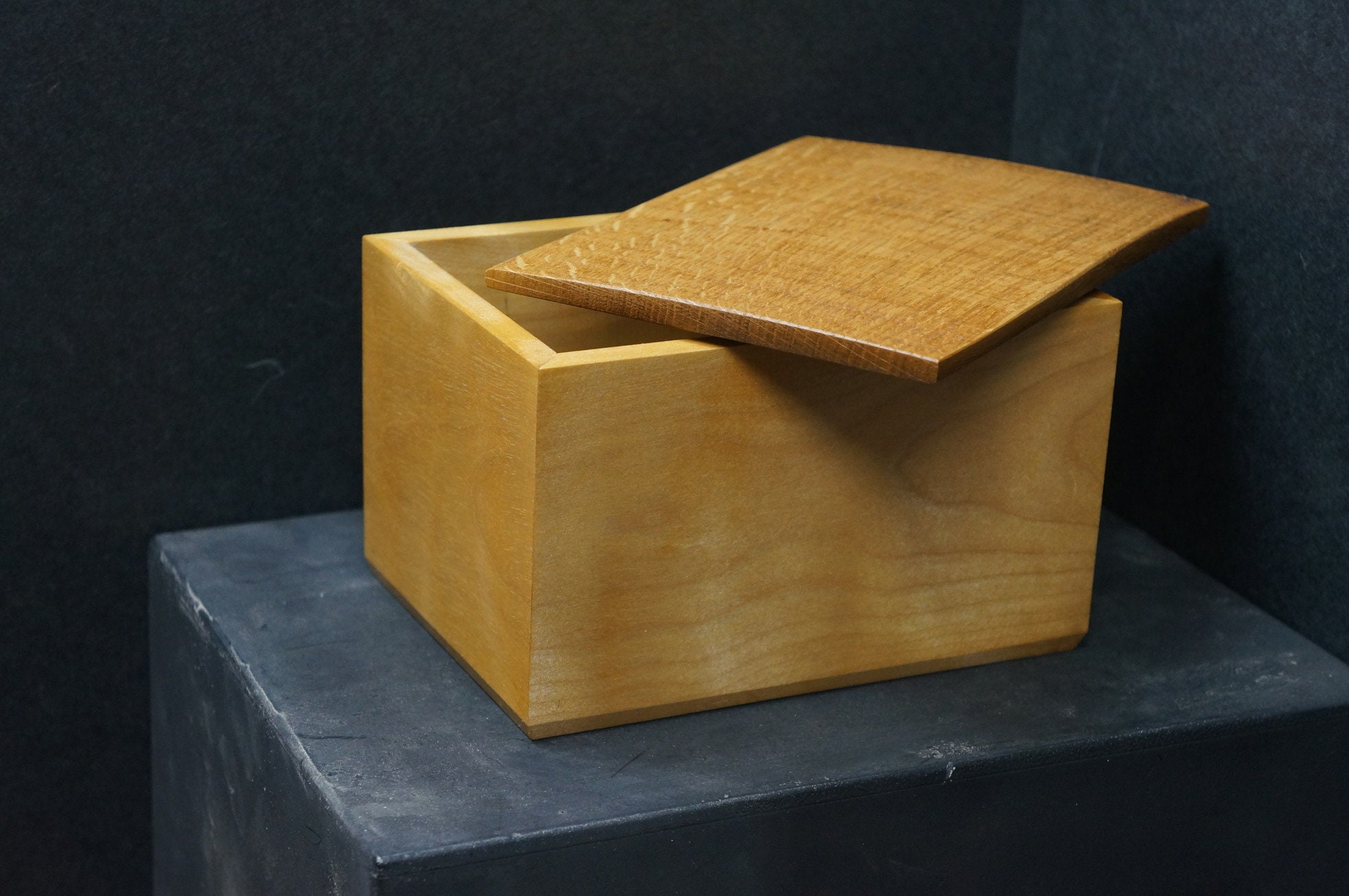 Maple and White Oak Box With Hidden Spline Construction. - Etsy