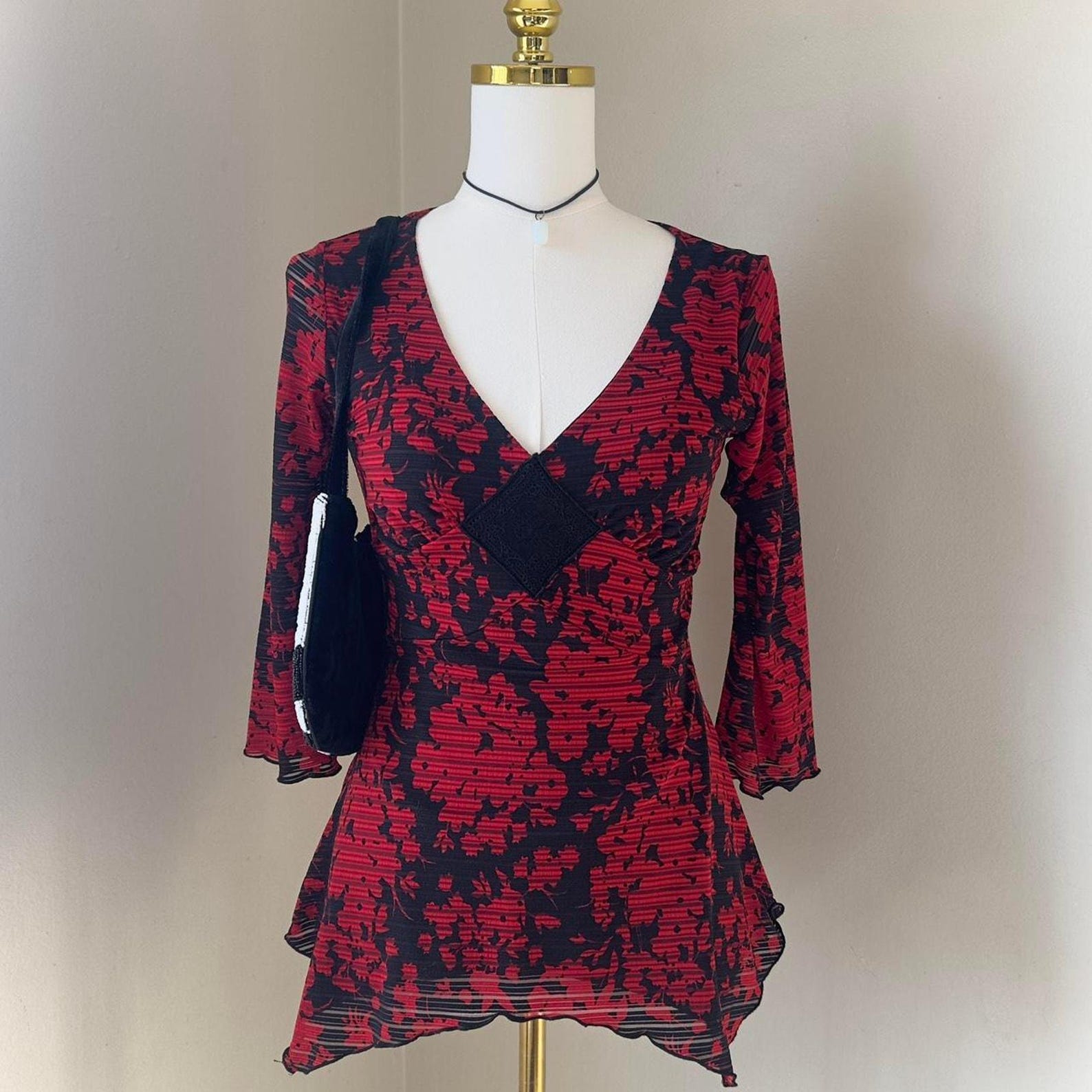 Vintage Vol. 1 Vampy Goth Whimsygoth Asymmetrical 3/4 Sleeve Blouse ...