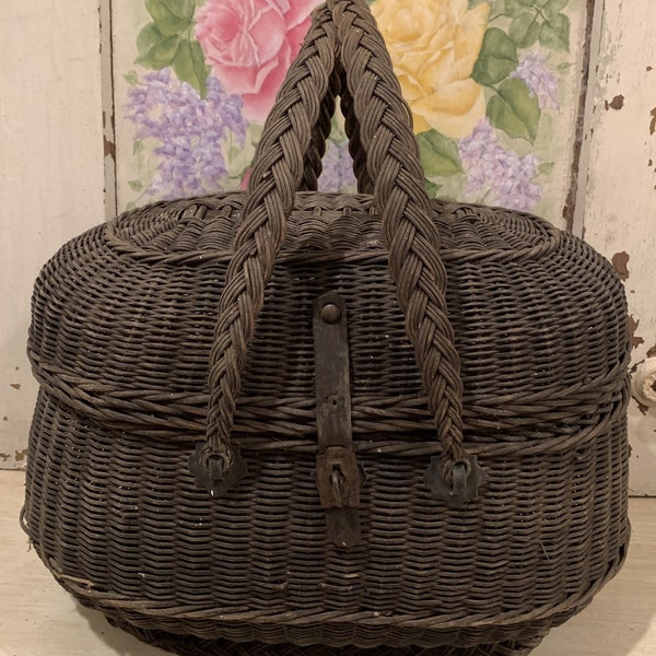 Antique Woven Sewing Basket - Etsy