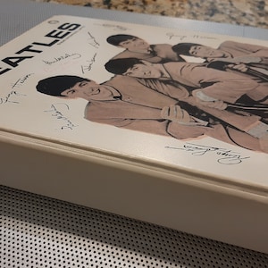 Vintage 1964 Original the Beatles White Vinyl School 3 Ring Binder ...
